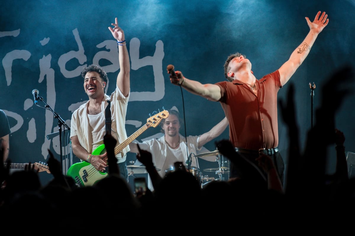 Friday Pilots Club Set the Bar for 2024 at 'Nowhere' Bottom Lounge ...